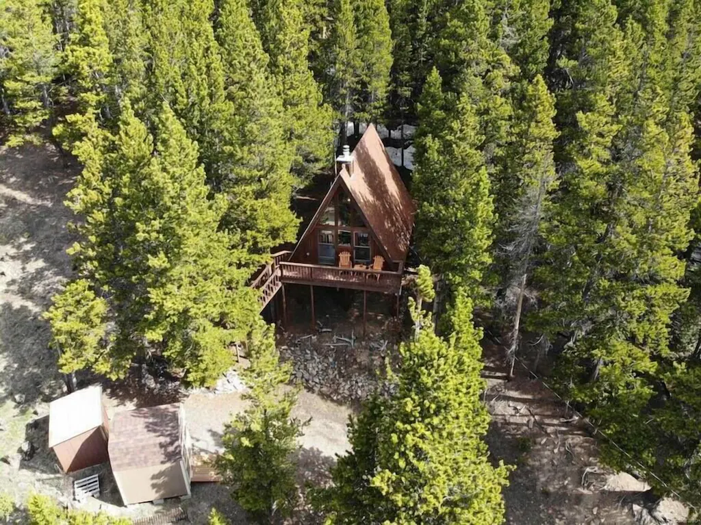 Exploring the 18 most romantic cabins in Colorado in 2024