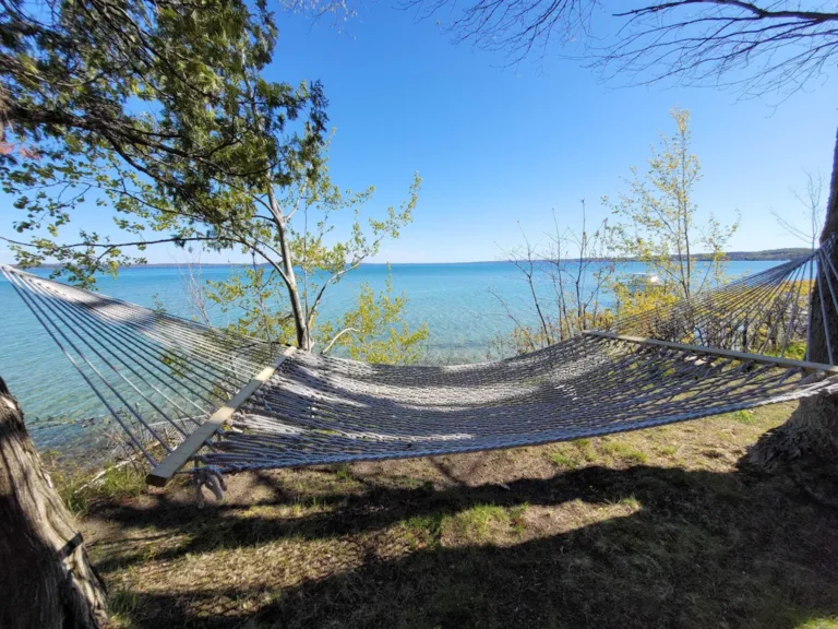 Exploring the Best Cabins with Hot Tubs in Michigan in 2025